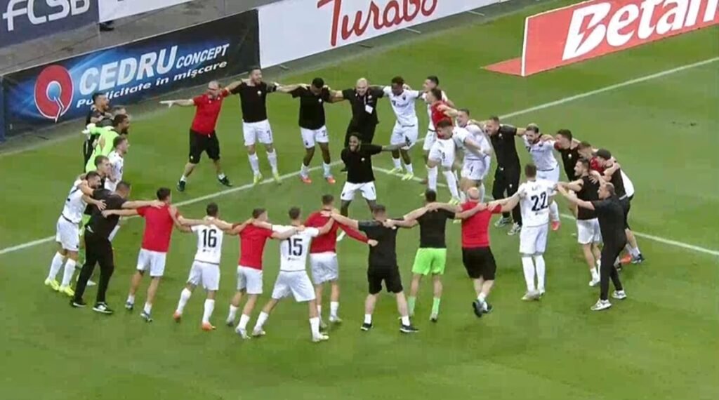 SHKËNDIJA MADHËSHTORE! Kualifikim historik në Champions, tetovarët ...